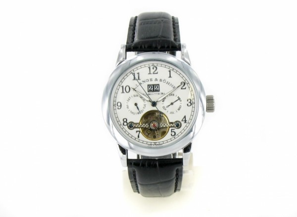 6 Ways To Spot A Fake Watch, Even If You Don’t Know How To Spot A Fake ...