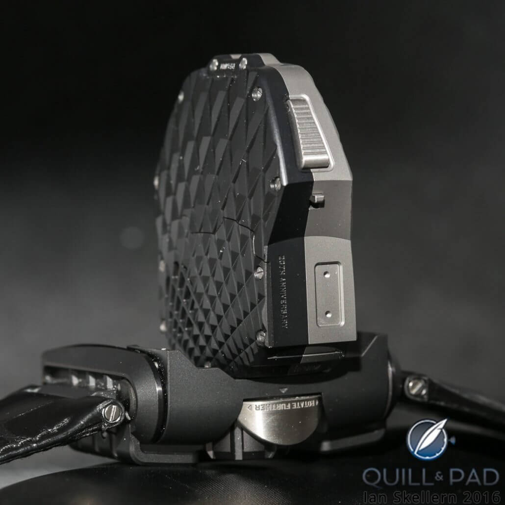 Urwerk UR-T8 ‘Transformer’: If You’ve Ever Wondered What The Lovechild ...