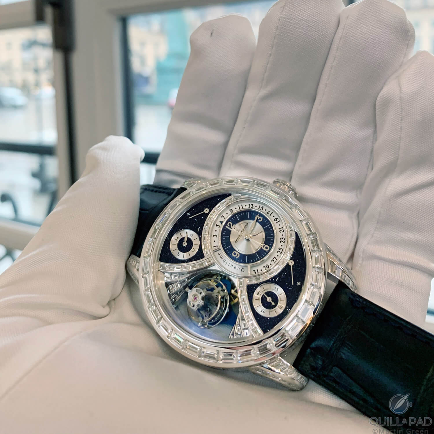Jaeger-LeCoultre Duomètre Sphérotourbillon Blue: Synergy In Design With ...