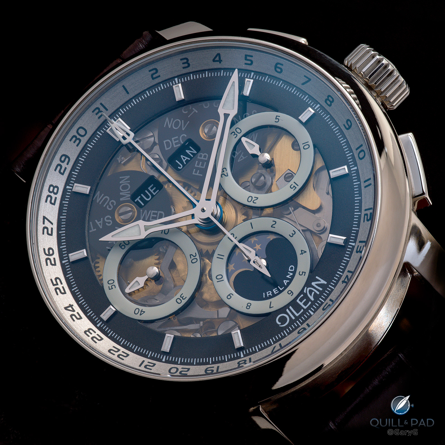 Behind the Lens: Oileán H-B1 Triple Calendar Chronograph by John ...