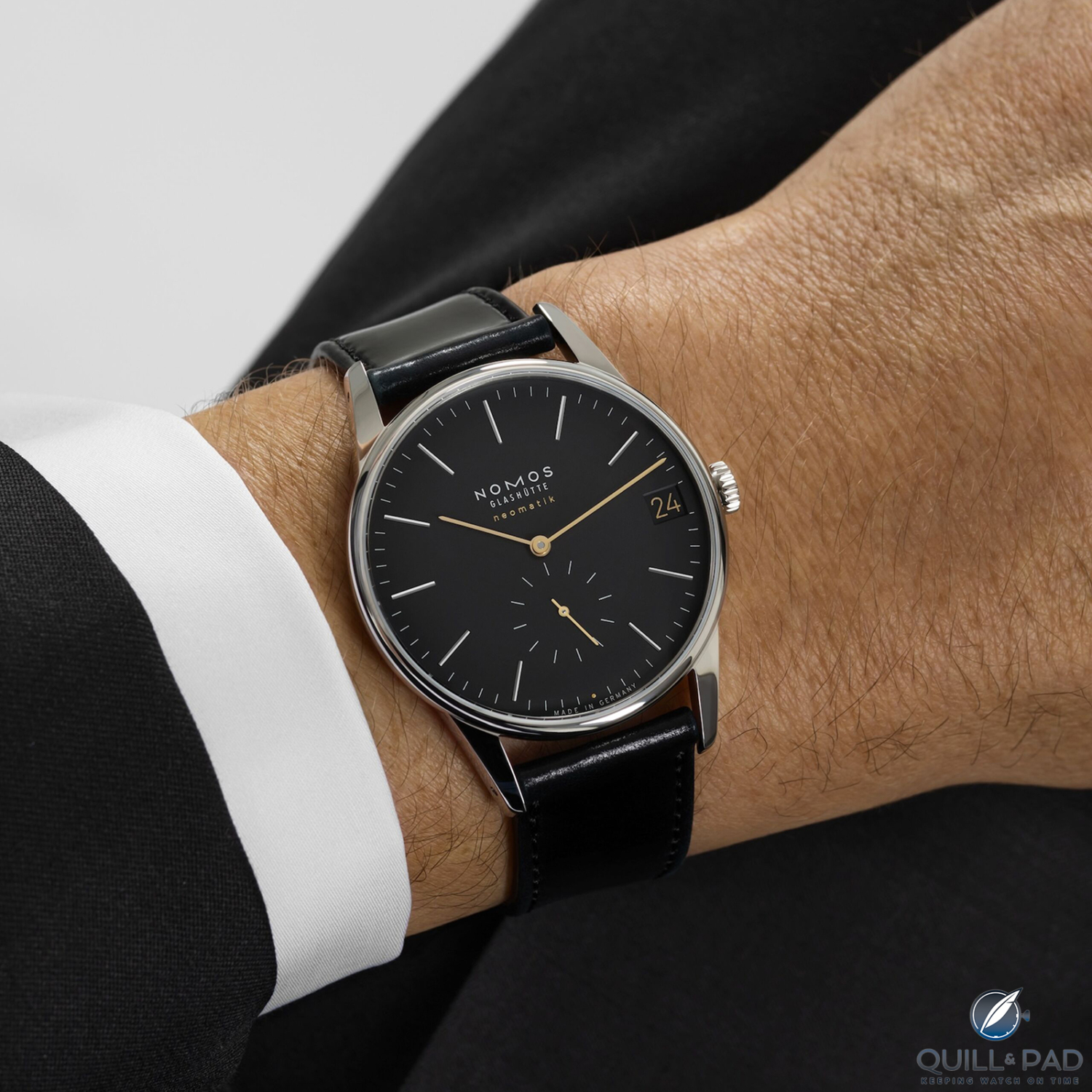 Nomos Orion Neomatic 41 Date New Black: Minimalistic with a Lot of ...